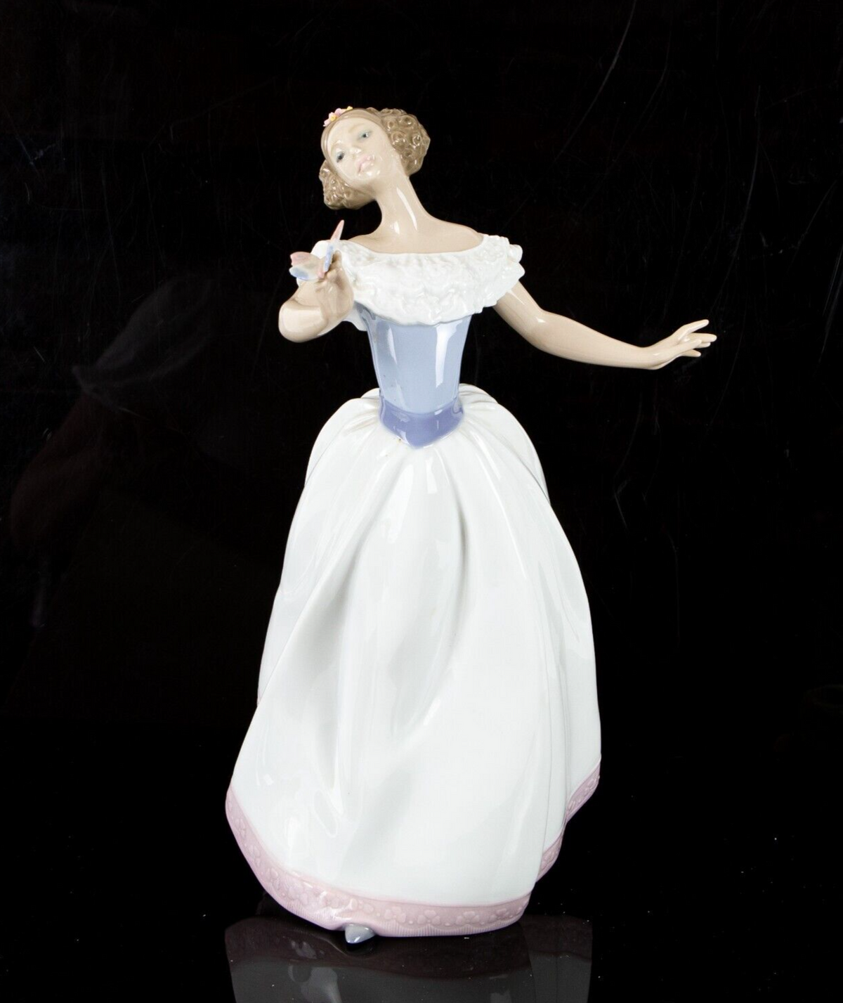 Lladro 'So Beautiful' Girl Dress Bird Large Figure Model 6418, Boxed ...
