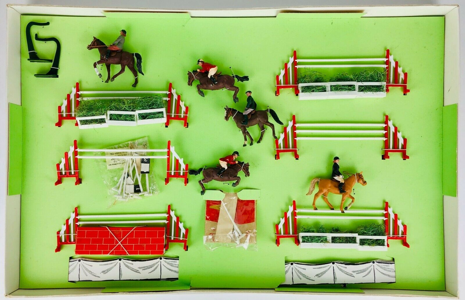 Britains -Show Jumping- Horse Equestrian Dressage Figure Model Set 7954 ...