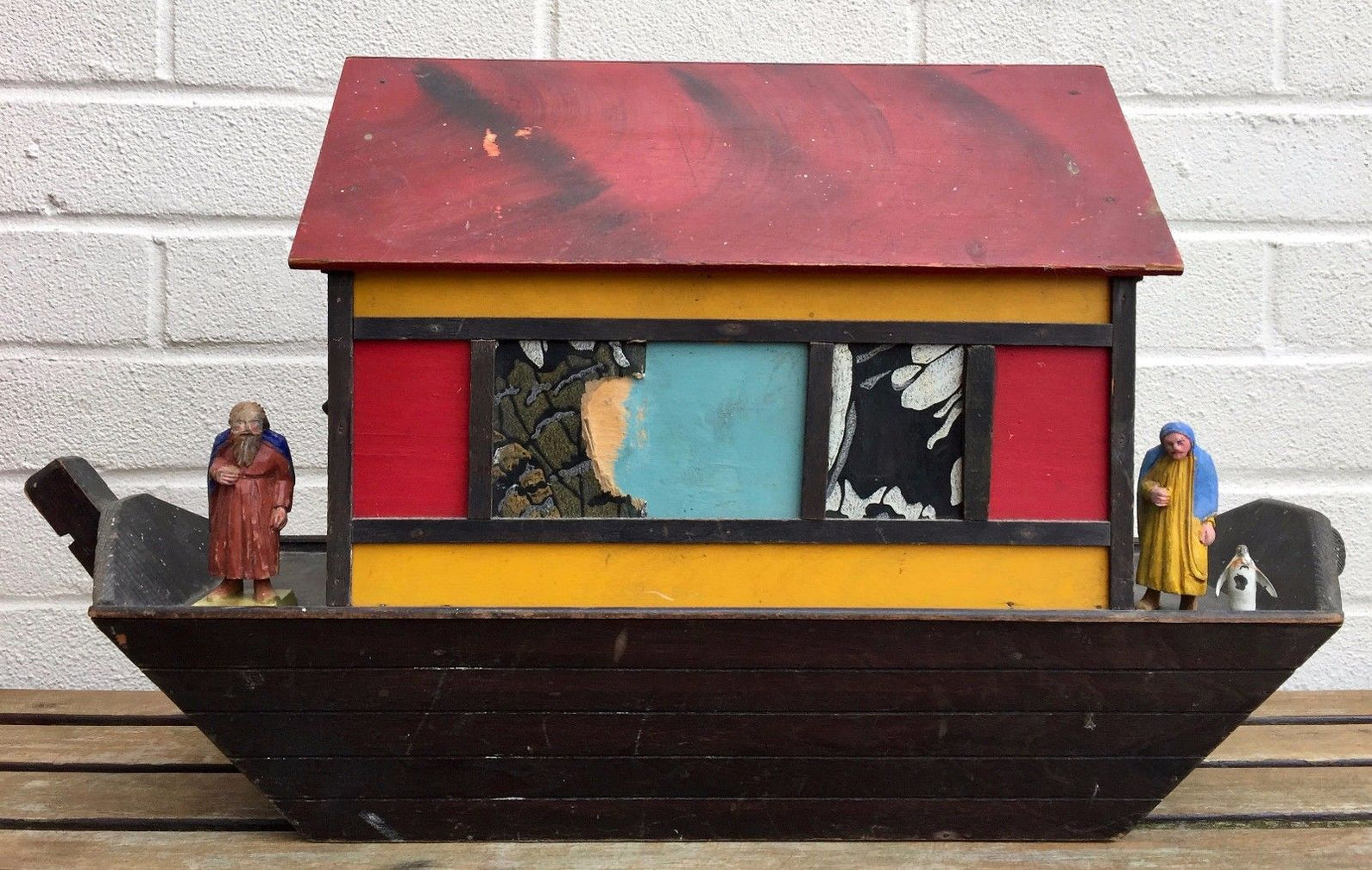 Early 20Th Century Wooden Noahs Ark Toy With Carved Animal Figures — PM ...
