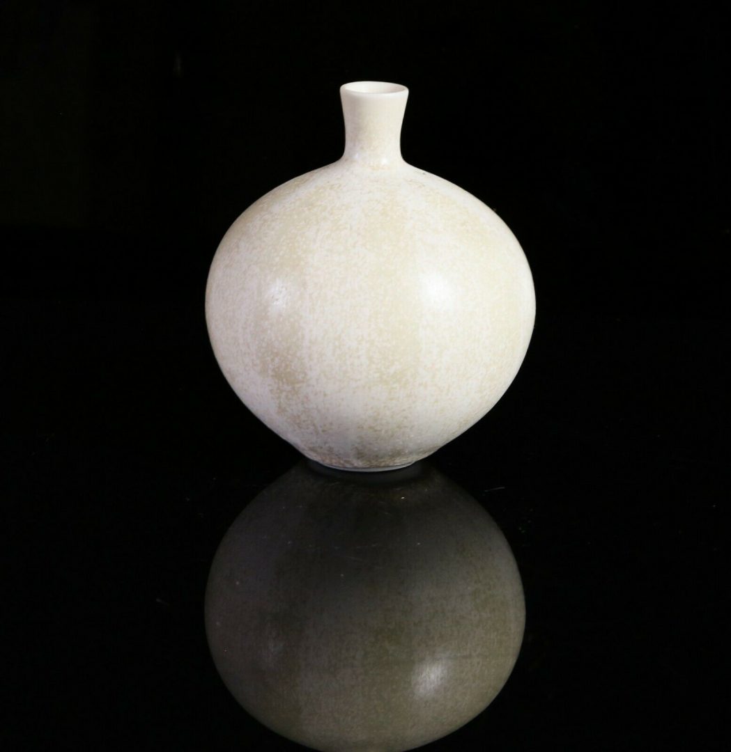 Hazel Johnson (British, 1933-2011) Studio Pottery Porcelain Ovoid Vase ...