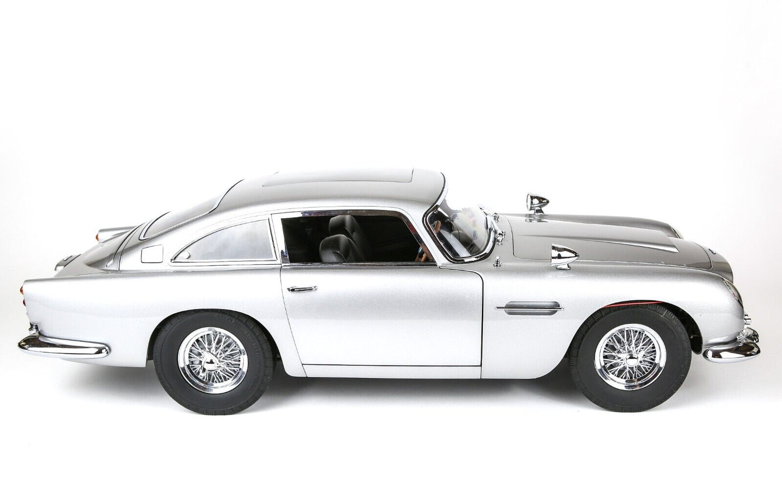 James Bond, Goldfinger -Aston Martin Db5- Eaglemoss 1:8 Scale Precision ...
