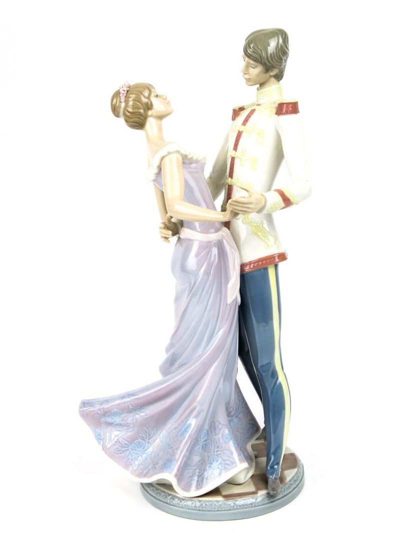 Lladro -The Ball, Cinderella & Prince Charming- Large Dancing Couple ...