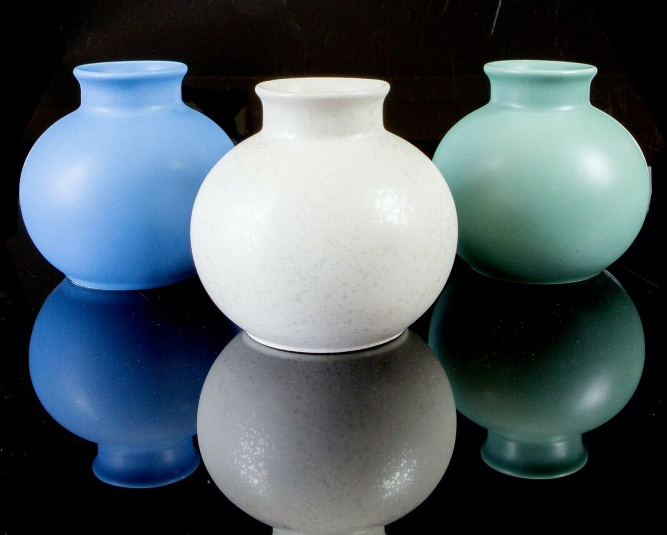 Poole Pottery - Set Of 3 Blue Green Iridescent White 4& Globular Globe ...