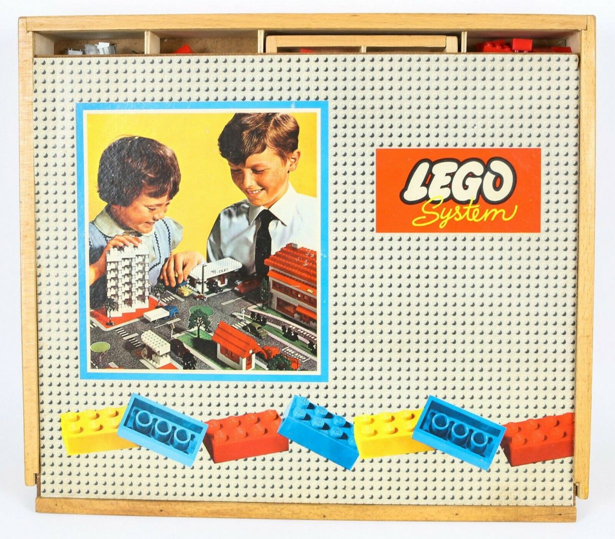 1960S Lego System Town Plan Outfit Set With Catalogue, Boxed — PM ...