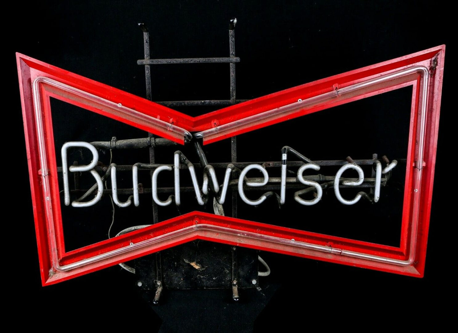 Budweiser — PM Antiques & Collectables